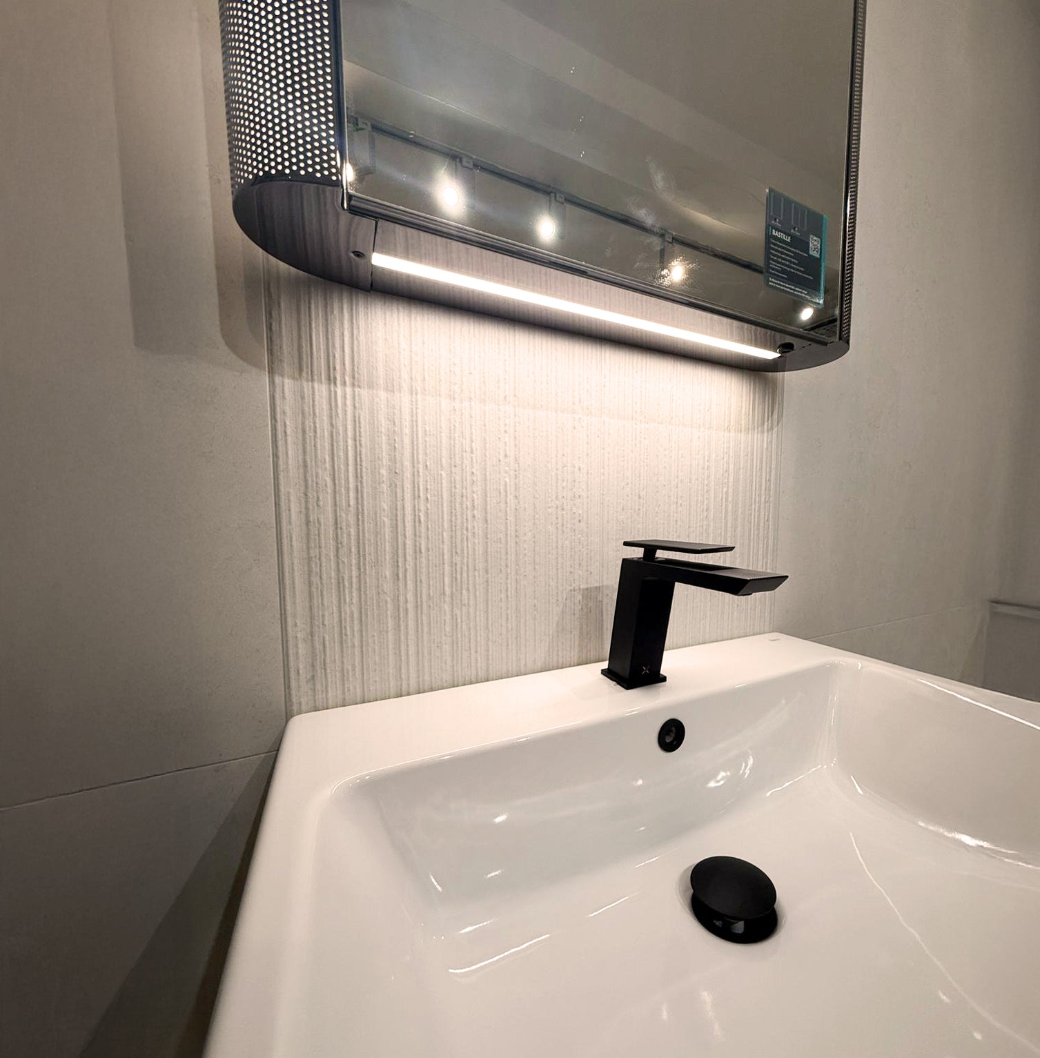 Ember Ceramic | 2 Colours | 2 Finishes | 1 Size – ESL Ceramics